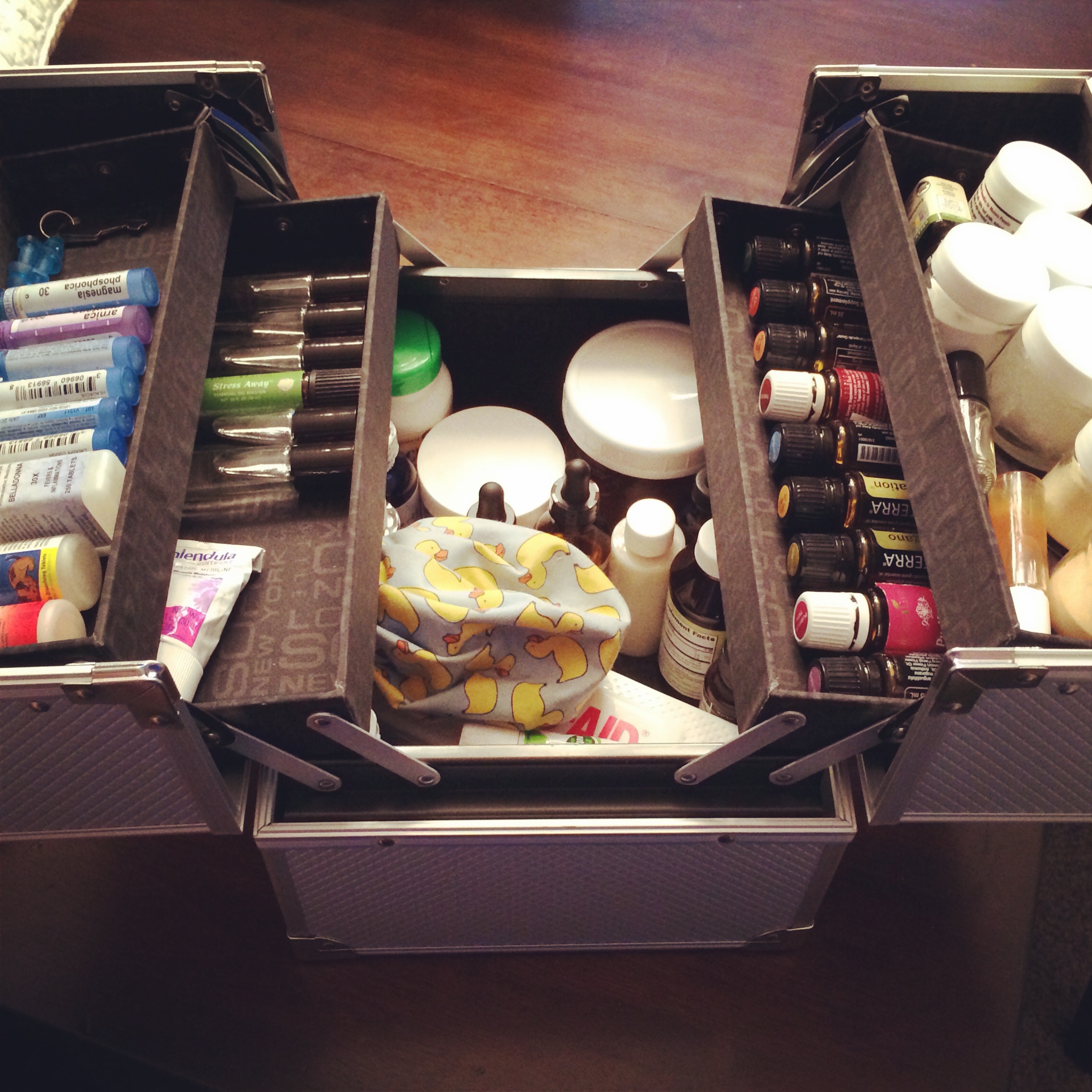 holistic first aid kit